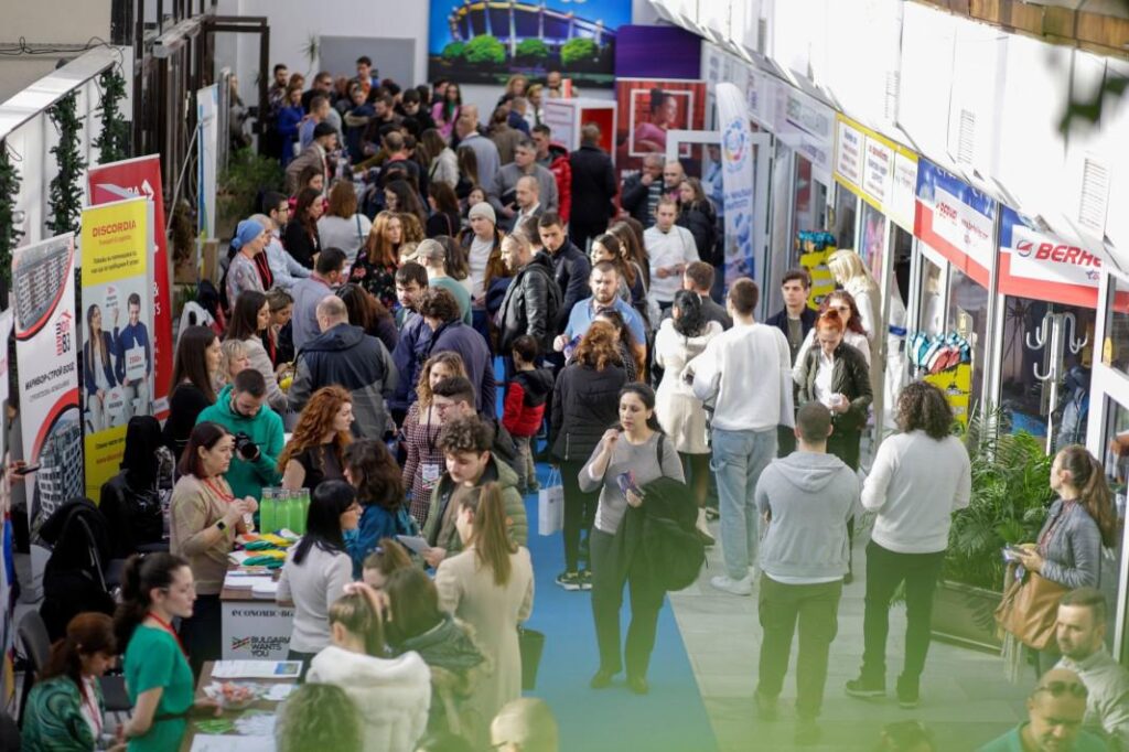 Most young people see future in Bulgaria - JTN – Data Driven Insights